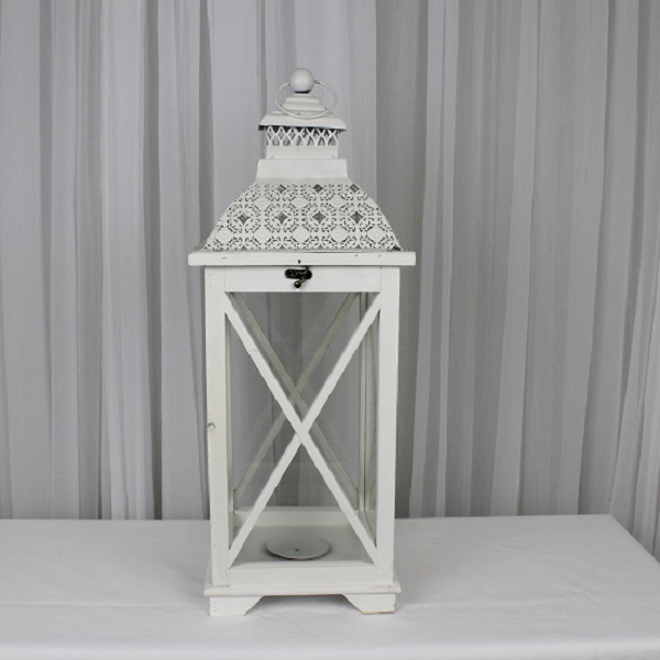 Lucerna velká bílá dřevo, kov - 2 ks - svatebnívýzdoba.cz